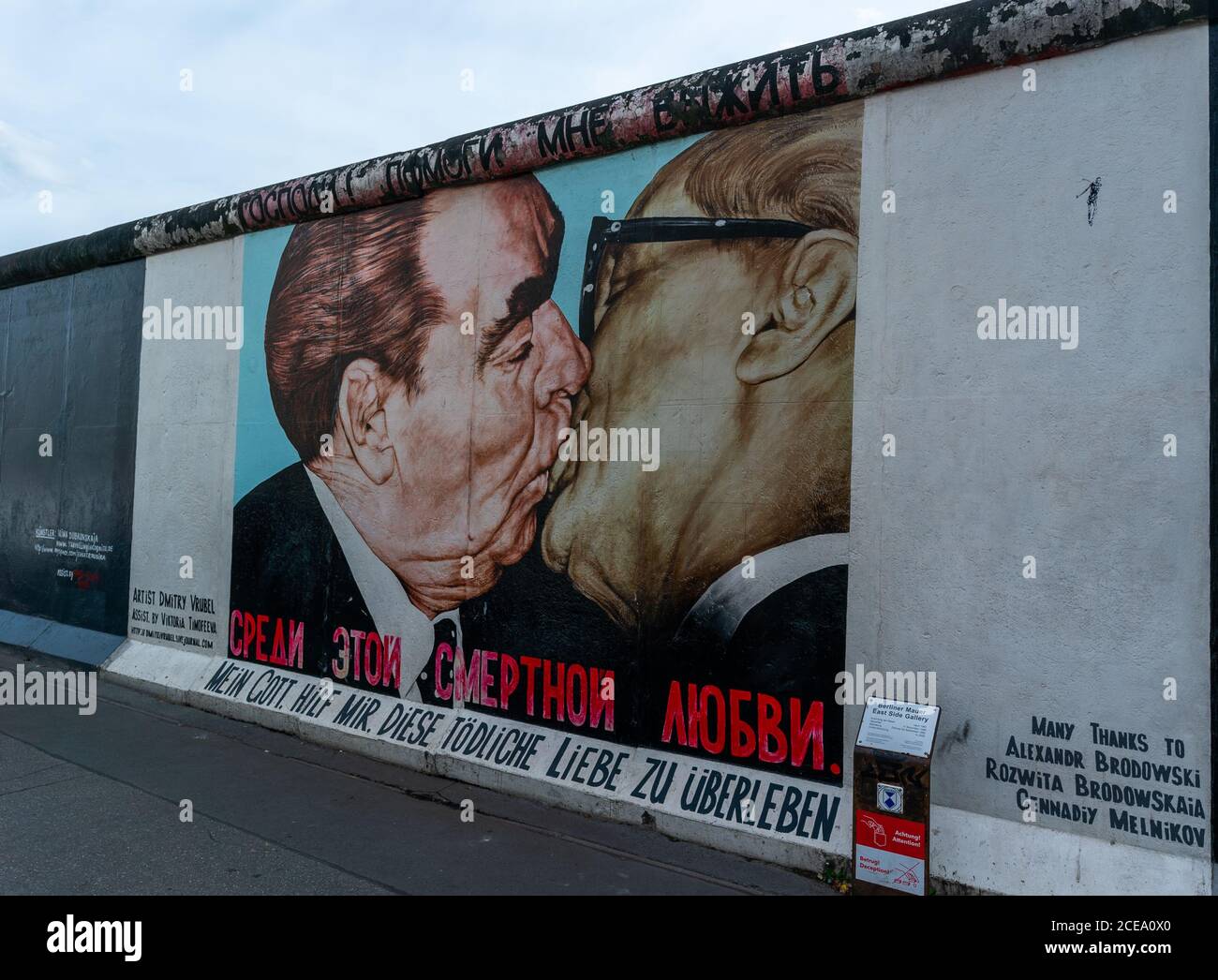 Reagan gorbachev artwork hi-res stock photography and images - Alamy