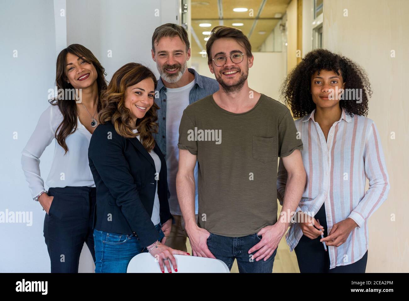 Multiracial business team hi-res stock photography and images - Alamy
