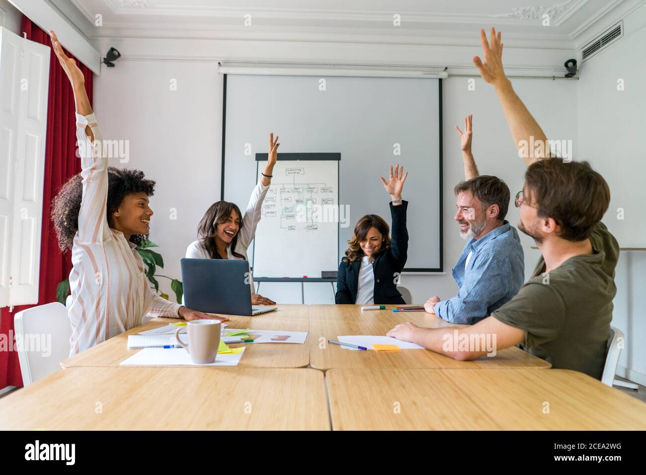 Team voting hi-res stock photography and images - Alamy
