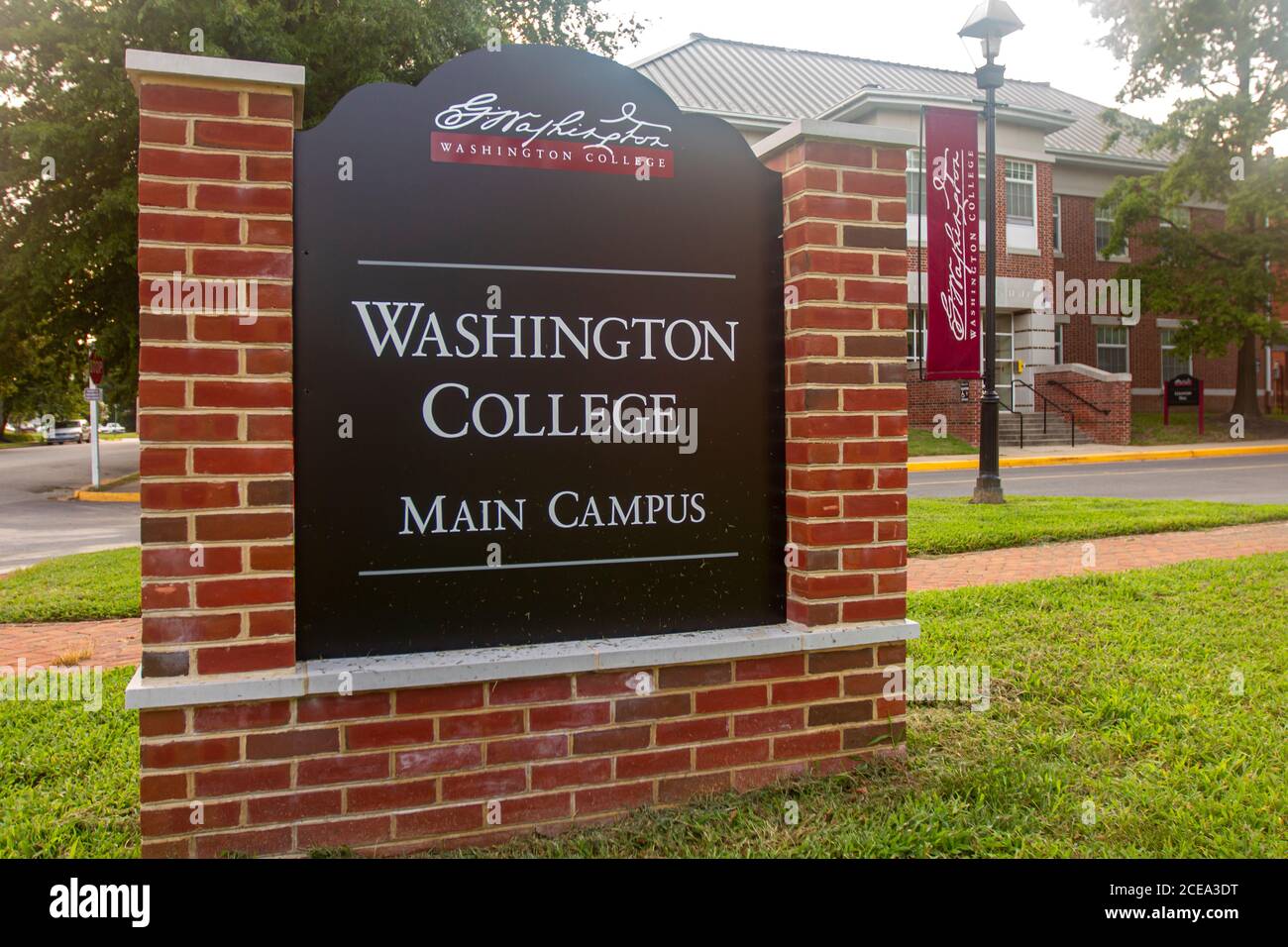 The george washington university logo hi-res stock photography and ...