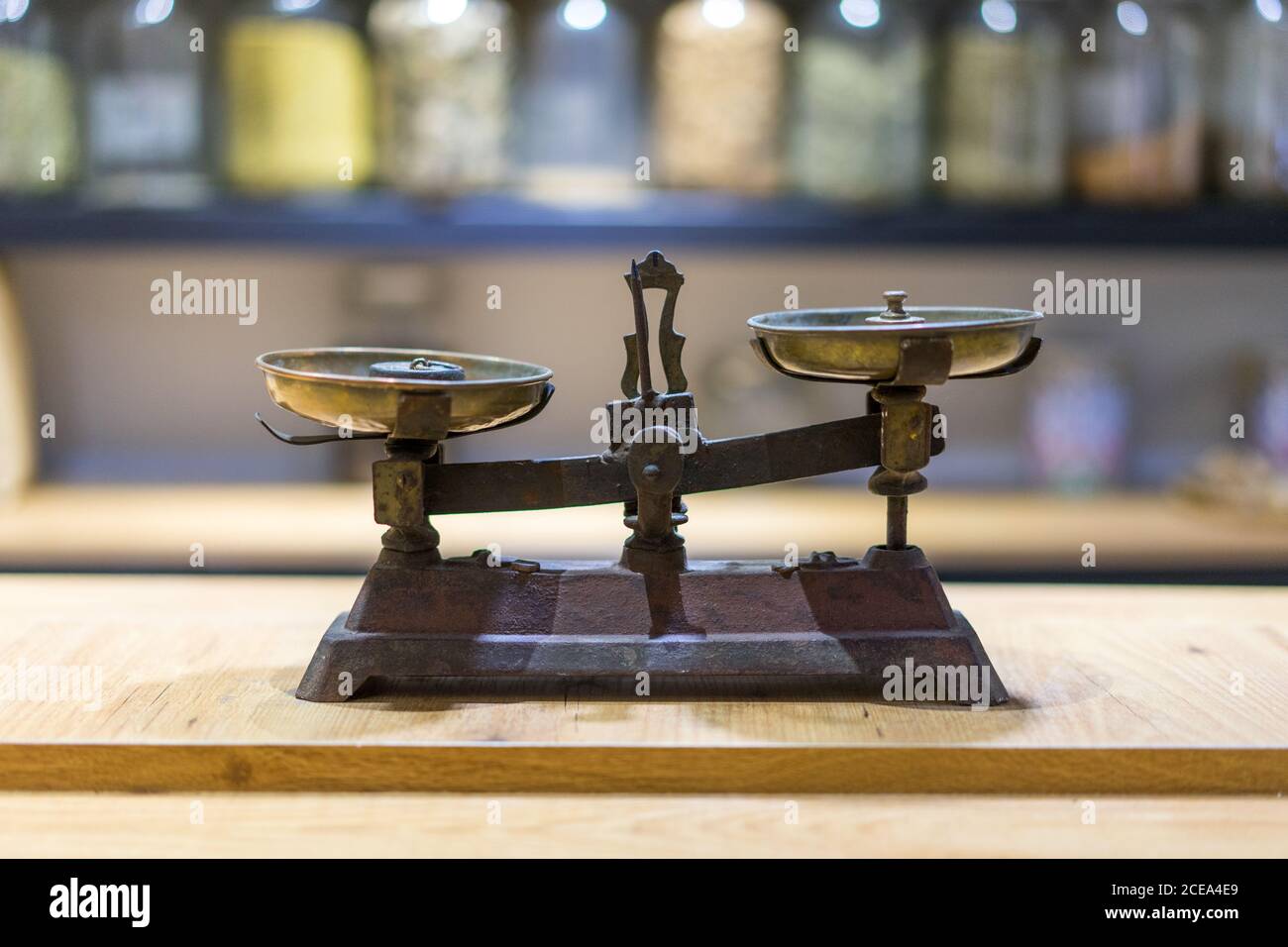 Balance with weight pieces Stock Photo - Alamy