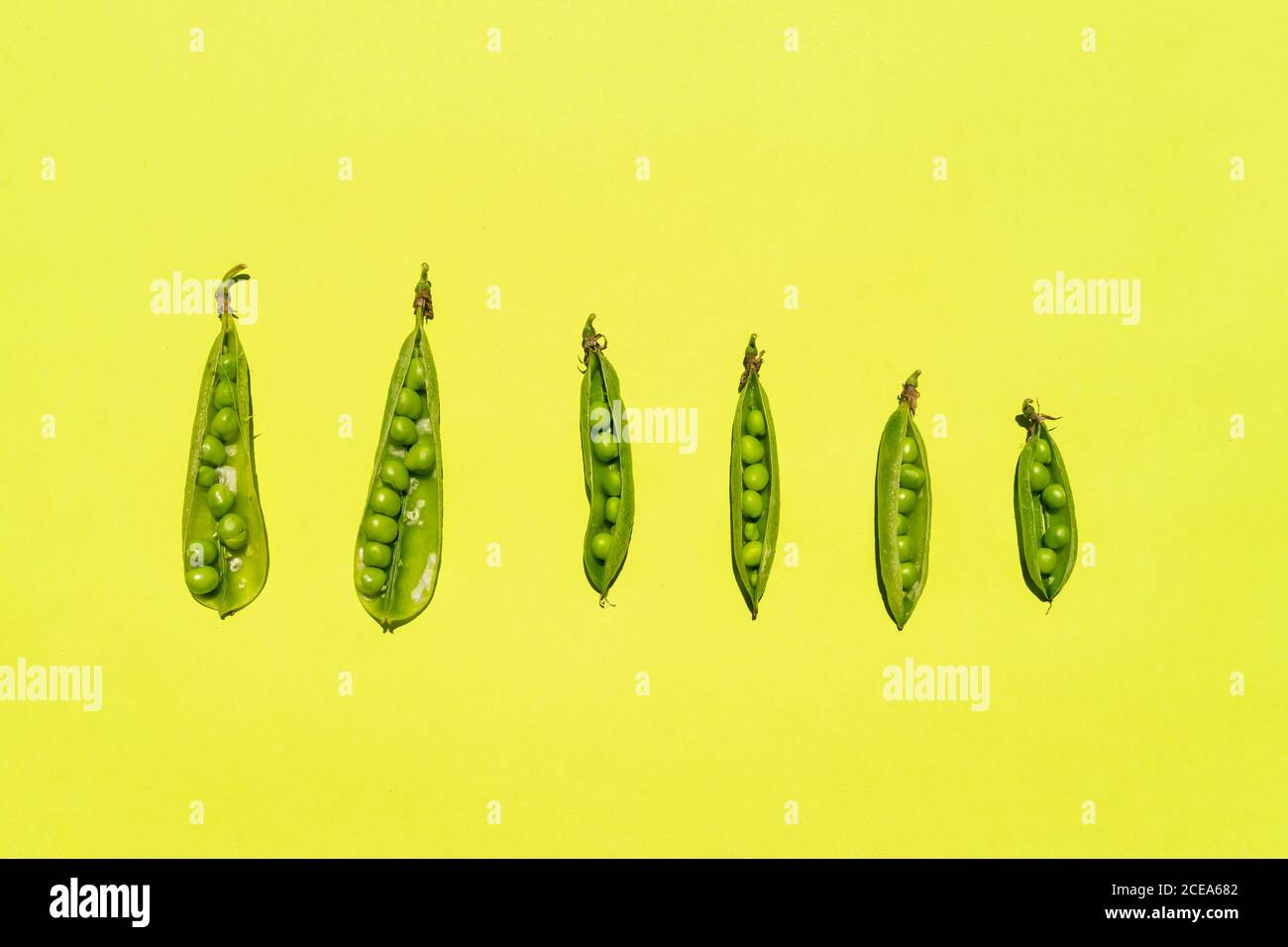 Green pods hi-res stock photography and images - Alamy