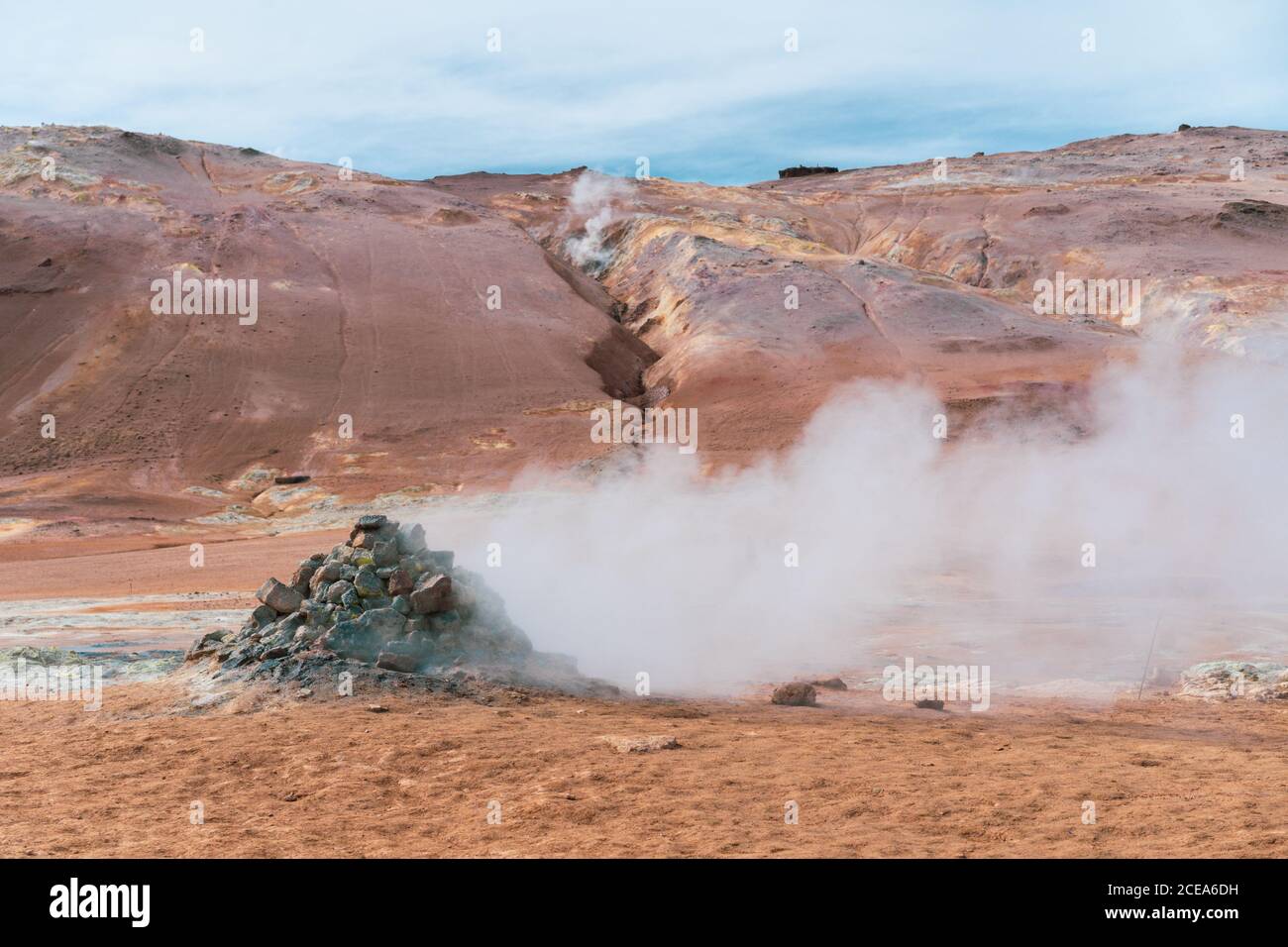 Sulfur piles hi-res stock photography and images - Alamy