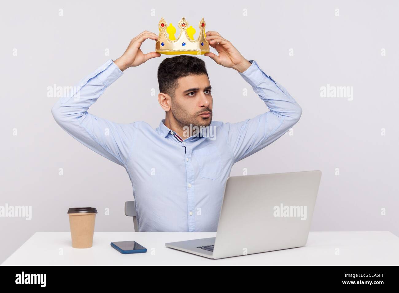 Leader man authoritative hi-res stock photography and images - Alamy