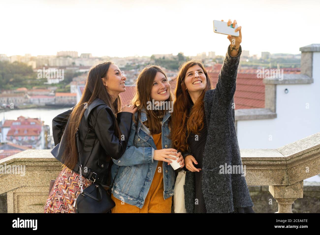 Attractive ladies hi-res stock photography and images - Alamy