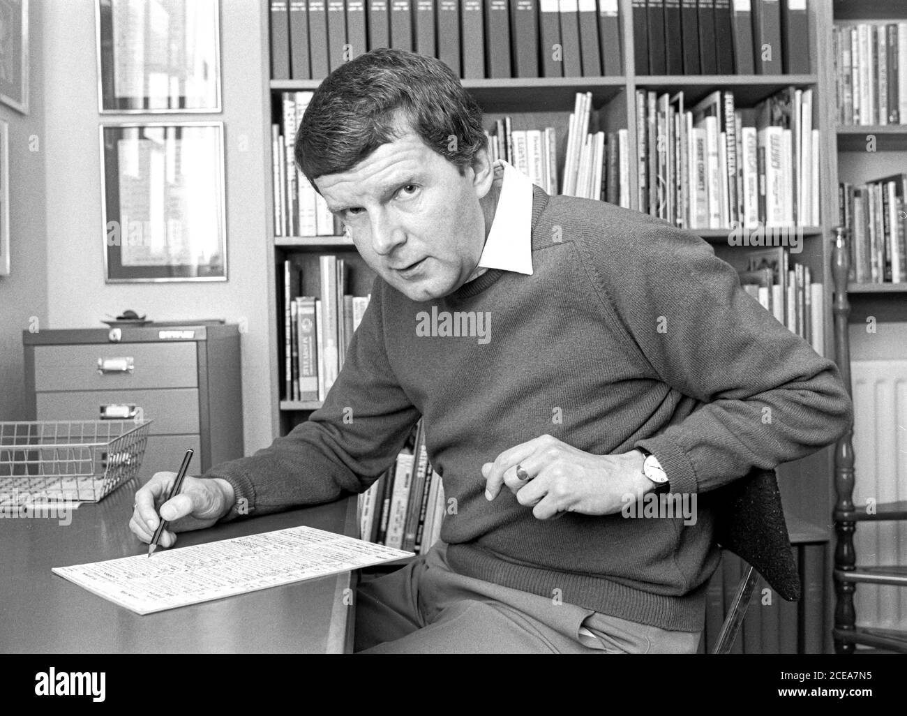 Bbc commentator john motson hi-res stock photography and images - Alamy