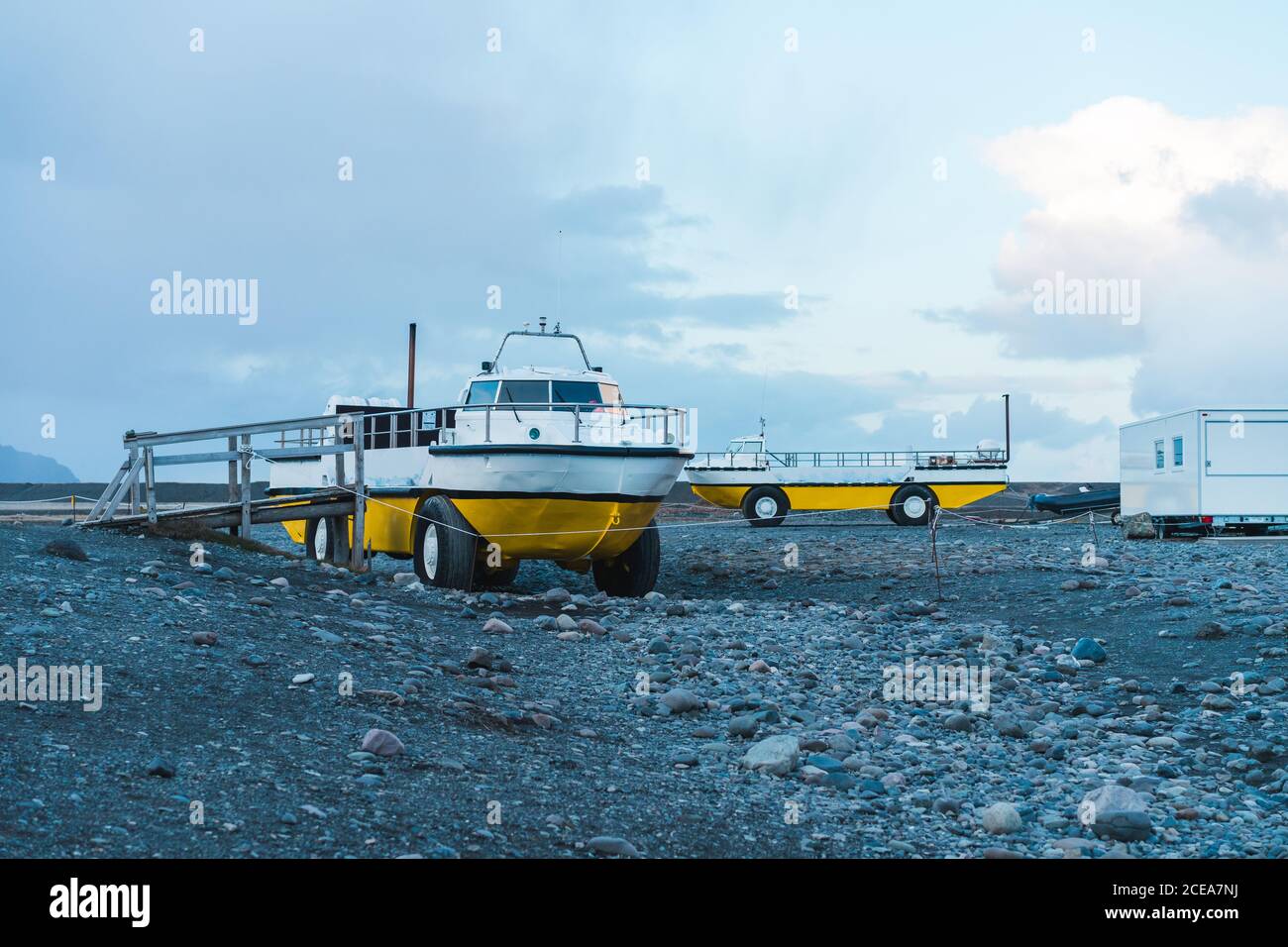 Lone trailer in countryside Stock Photo - Alamy