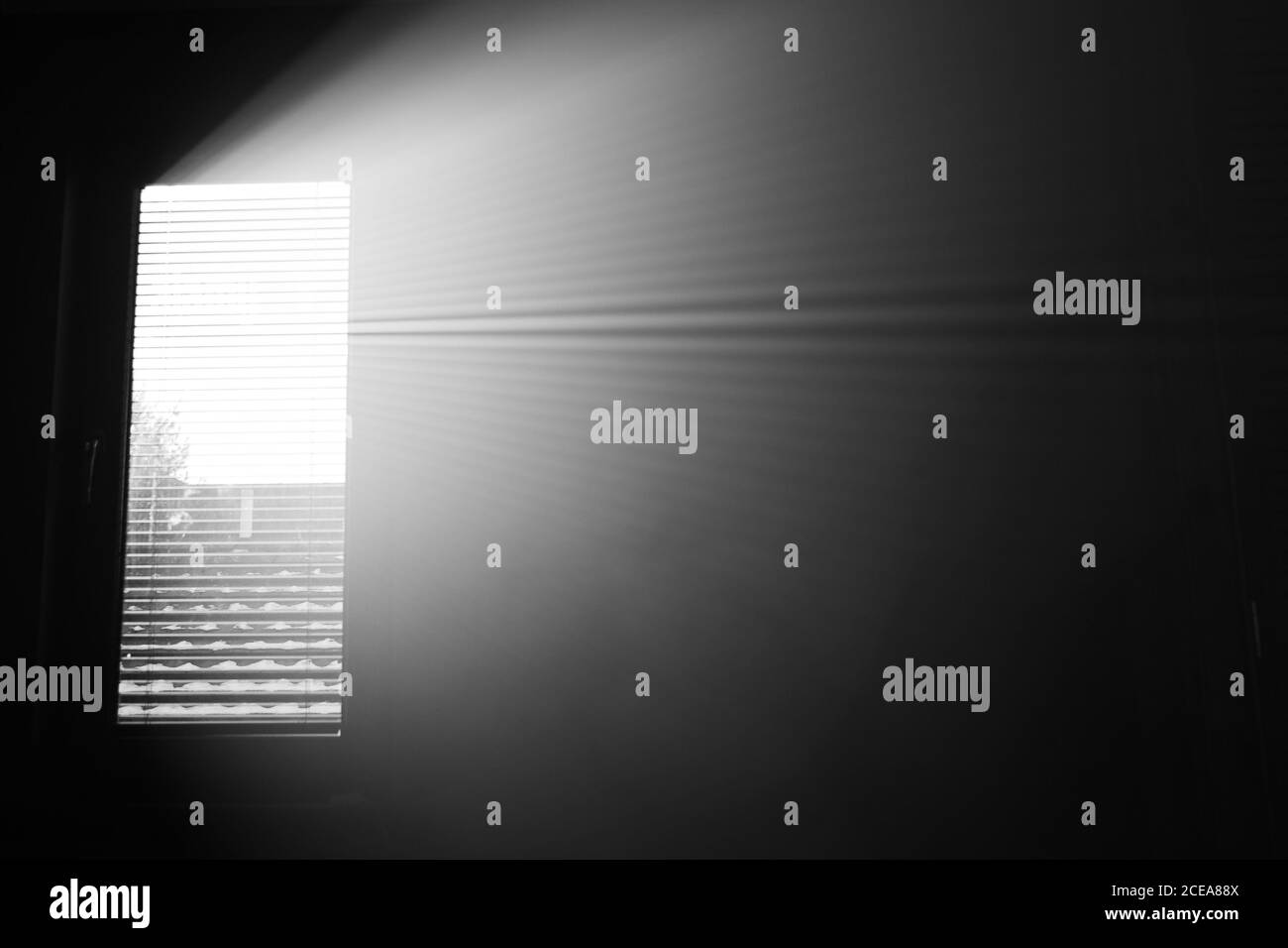 Venetian blind hi-res stock photography and images - Alamy