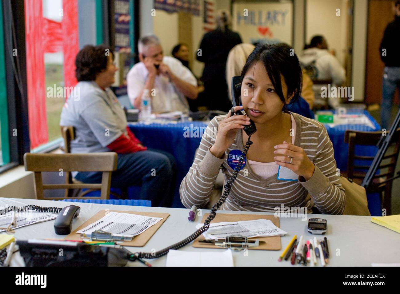 Campaign headquarters volunteers hi-res stock photography and images ...
