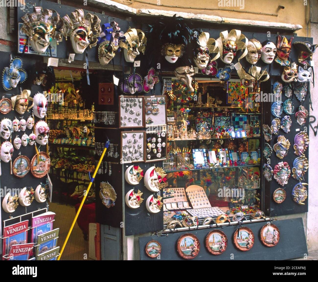 Venetian Mask Shop Stock Photo - Alamy