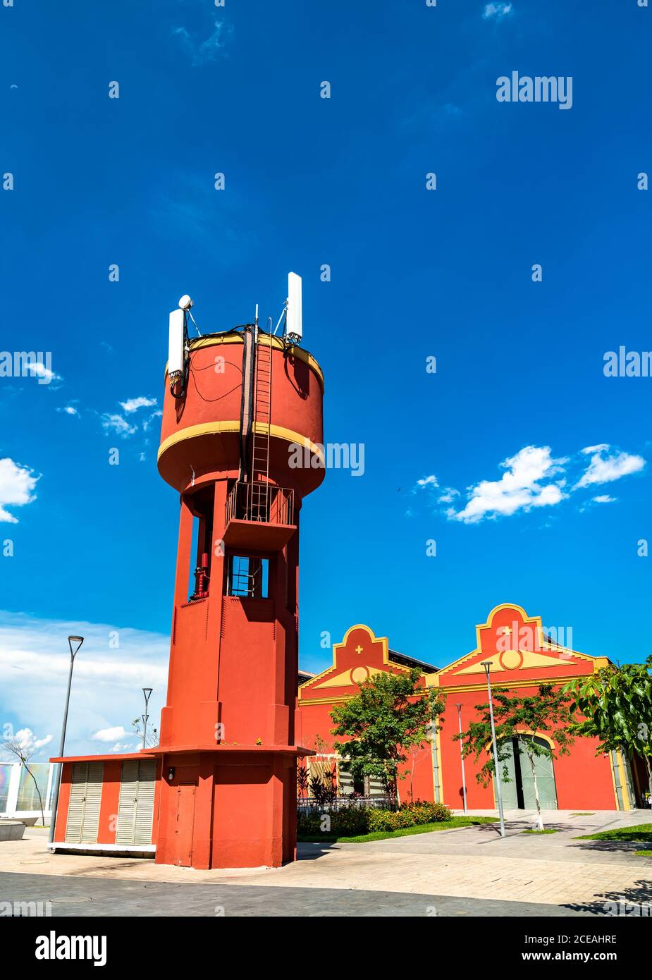 Maua pier hi-res stock photography and images - Alamy