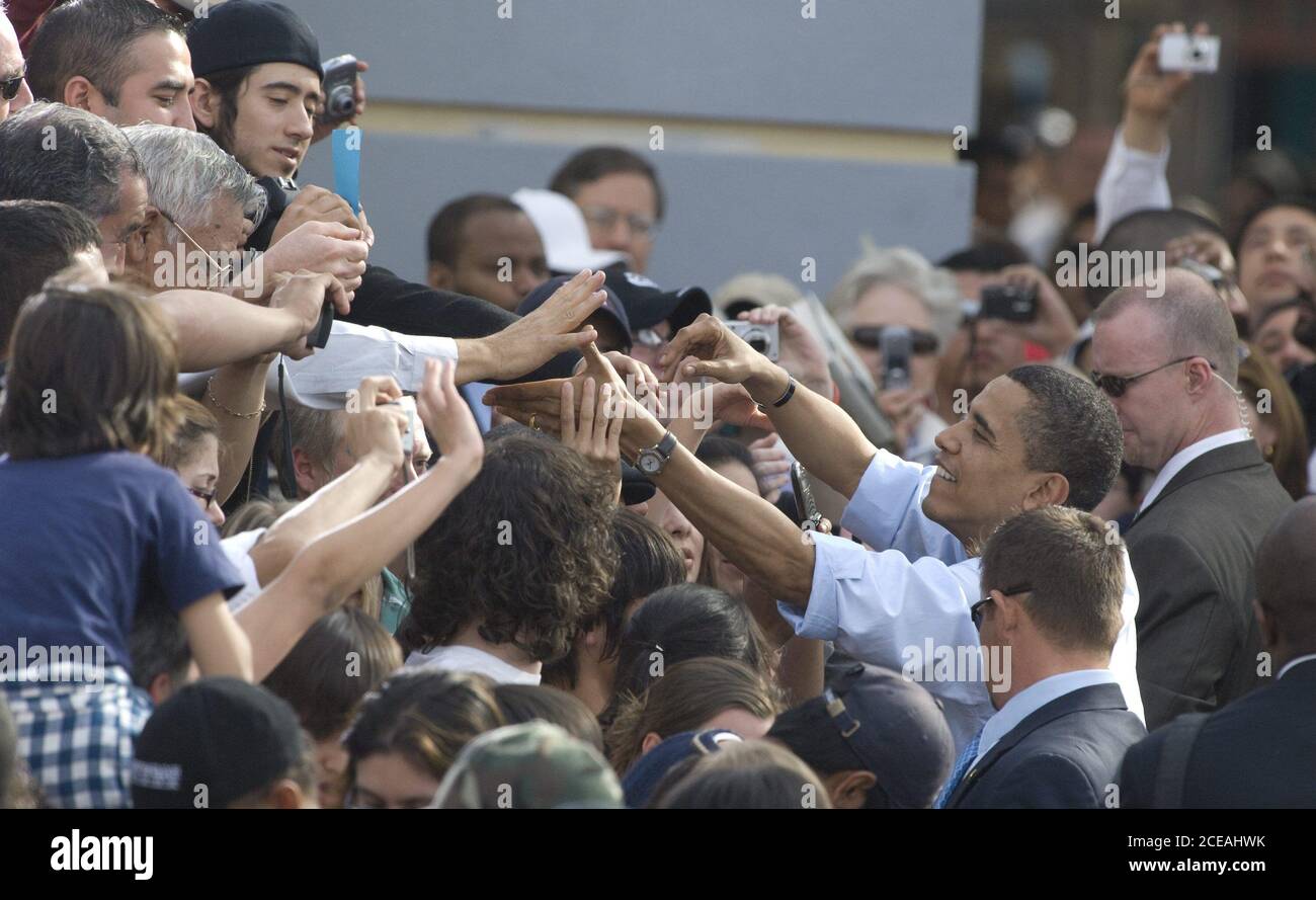 American crowd hi-res stock photography and images - Alamy