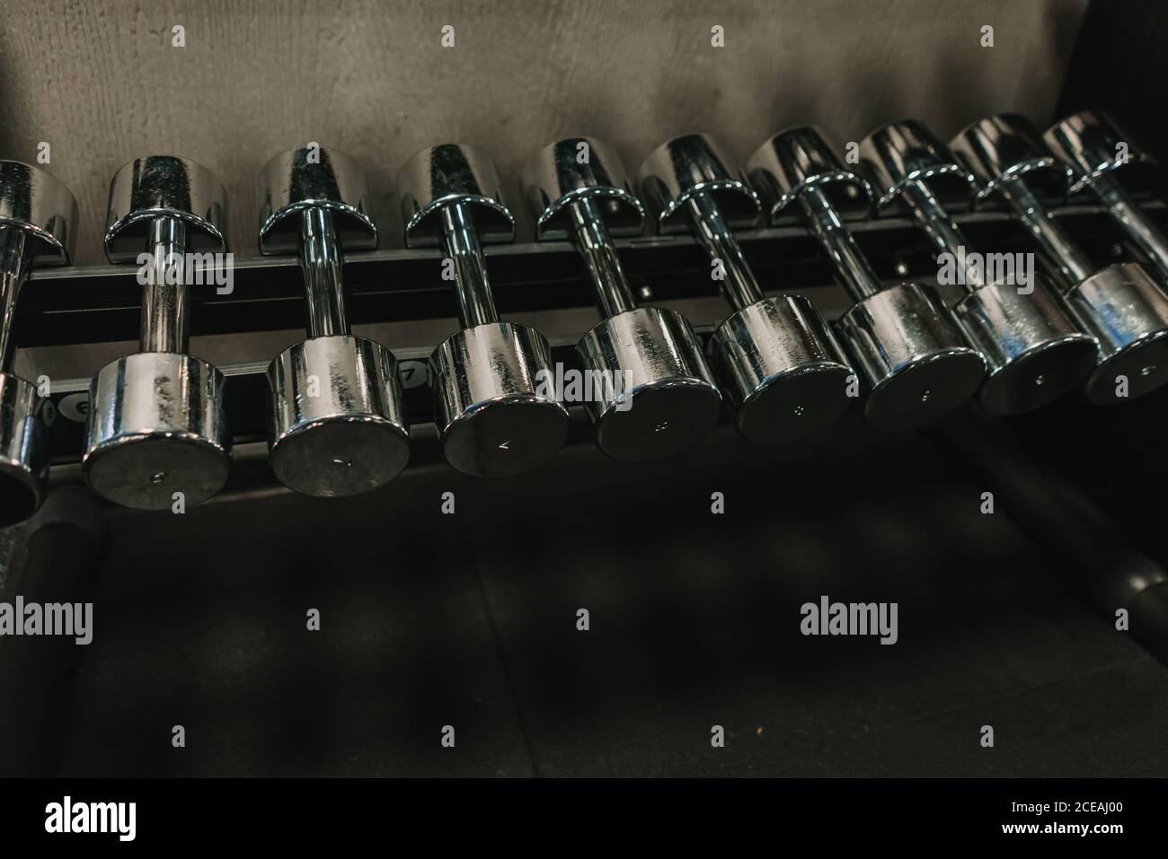 Modern gym wall hi-res stock photography and images - Alamy