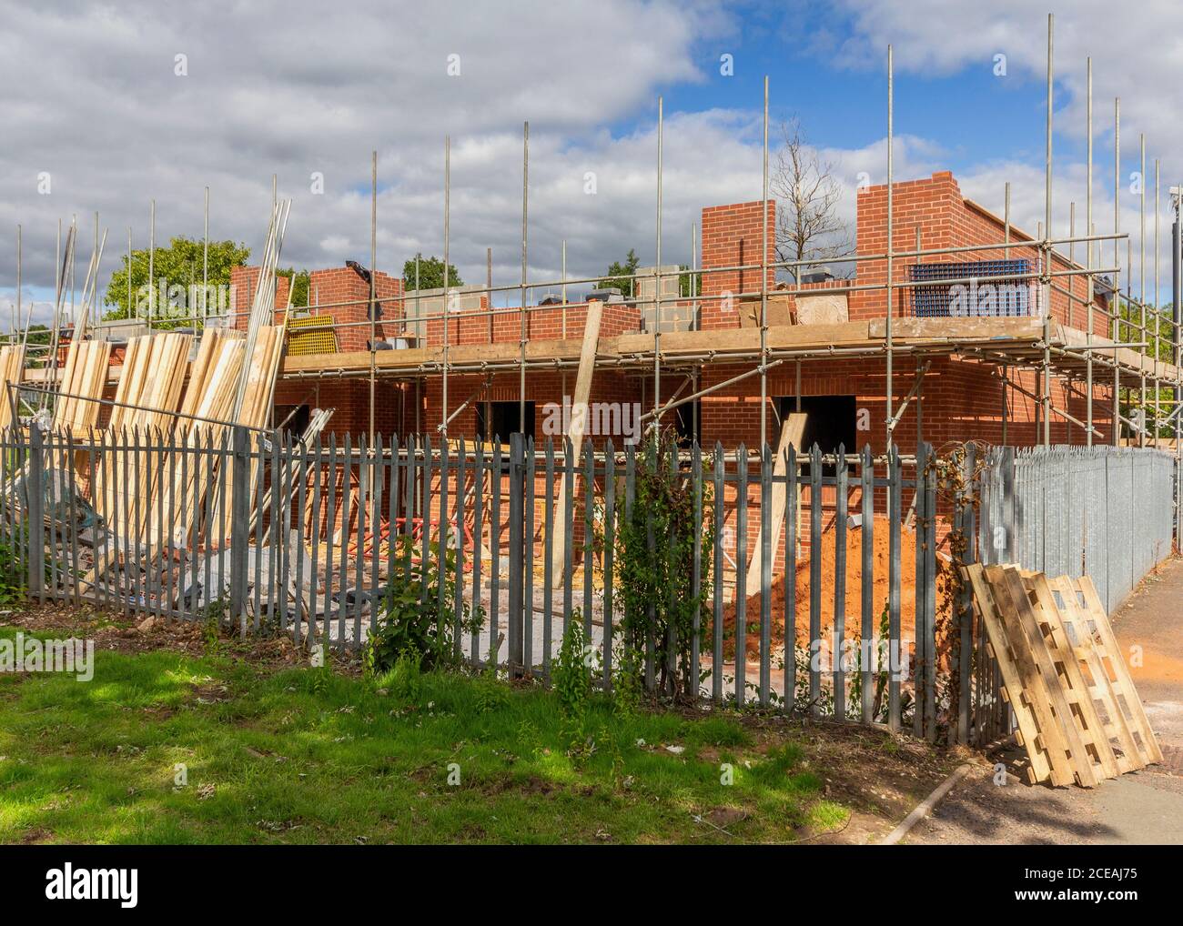 Construction of flats hi-res stock photography and images - Alamy