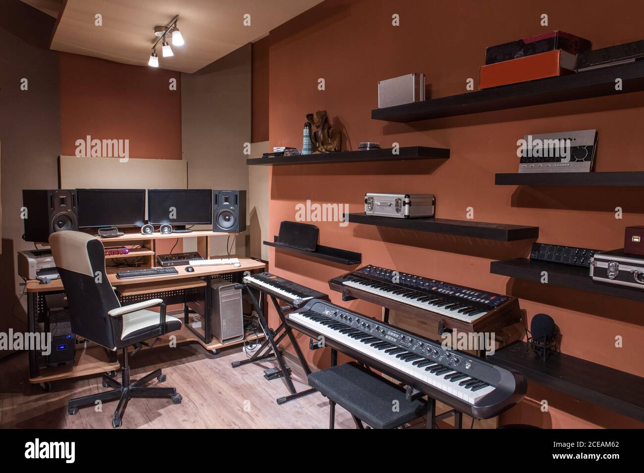 Modern musical instruments hi-res stock photography and images - Alamy