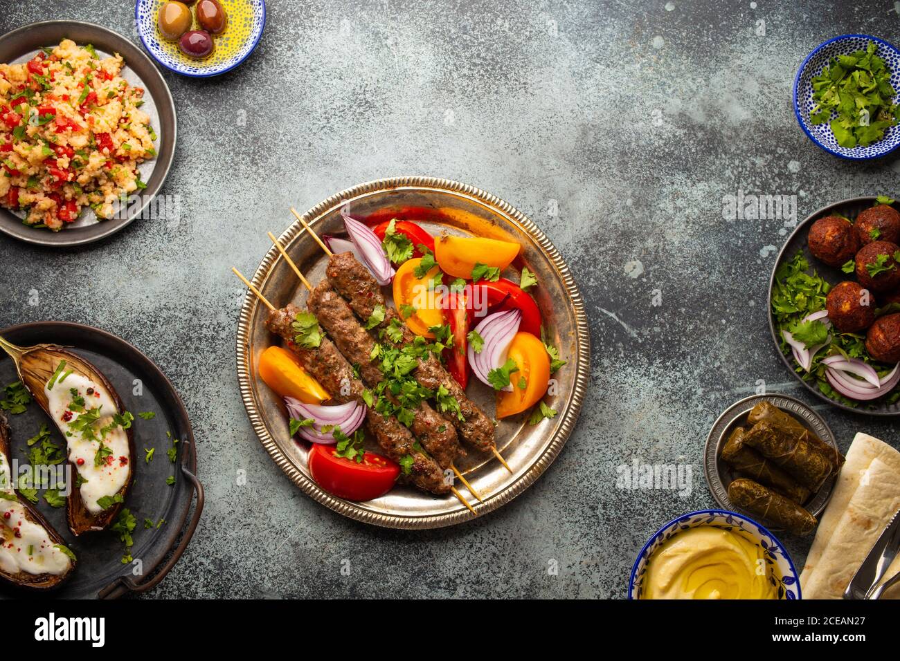 Middle eastern family meal hi-res stock photography and images - Alamy