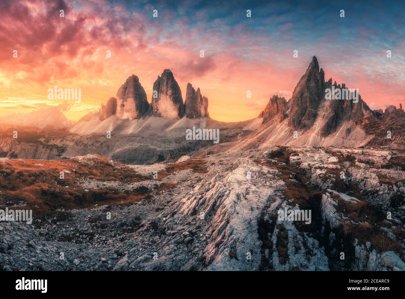 Colorful sky mountains hi-res stock photography and images - Alamy