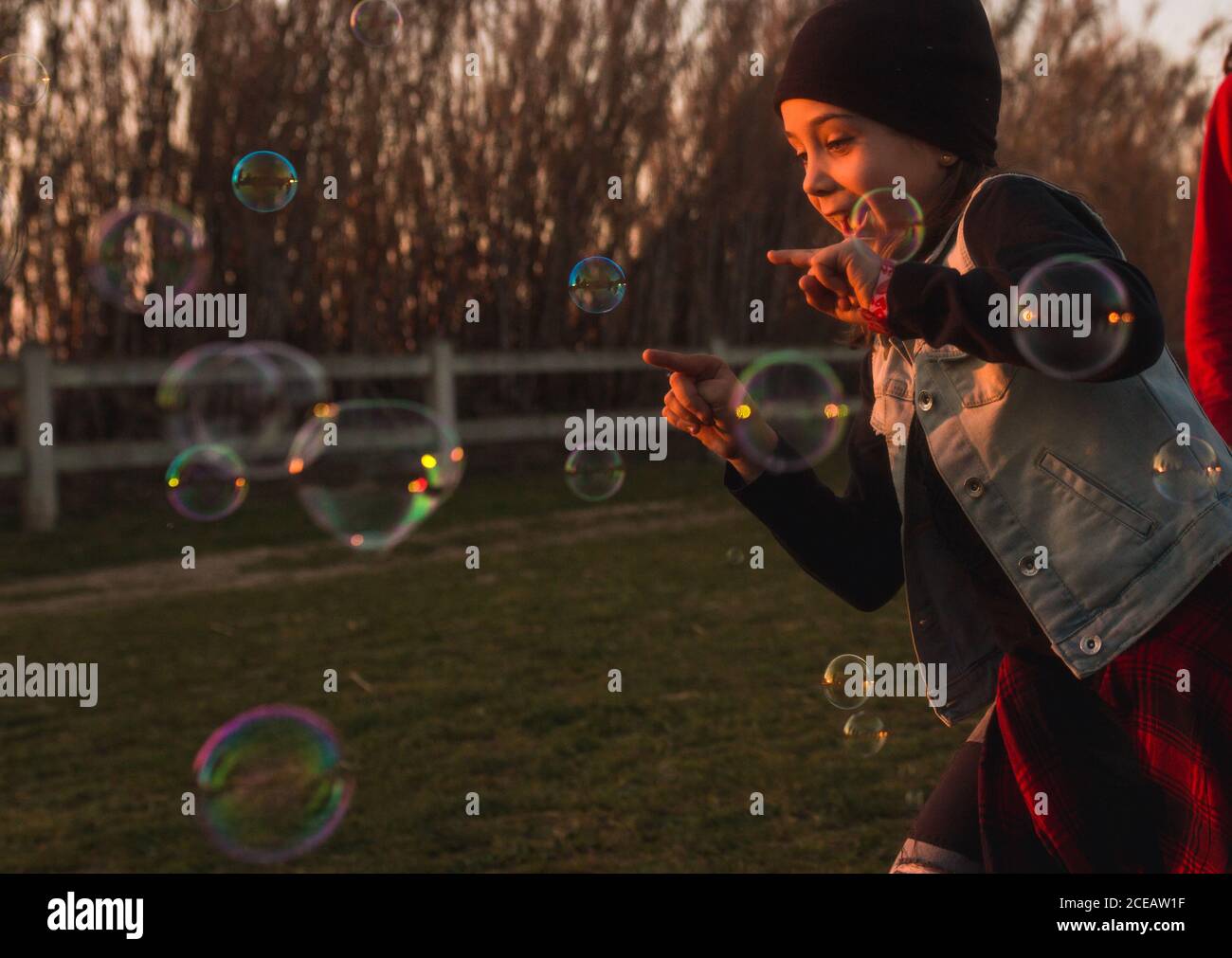 Flying bubbles hi-res stock photography and images - Alamy