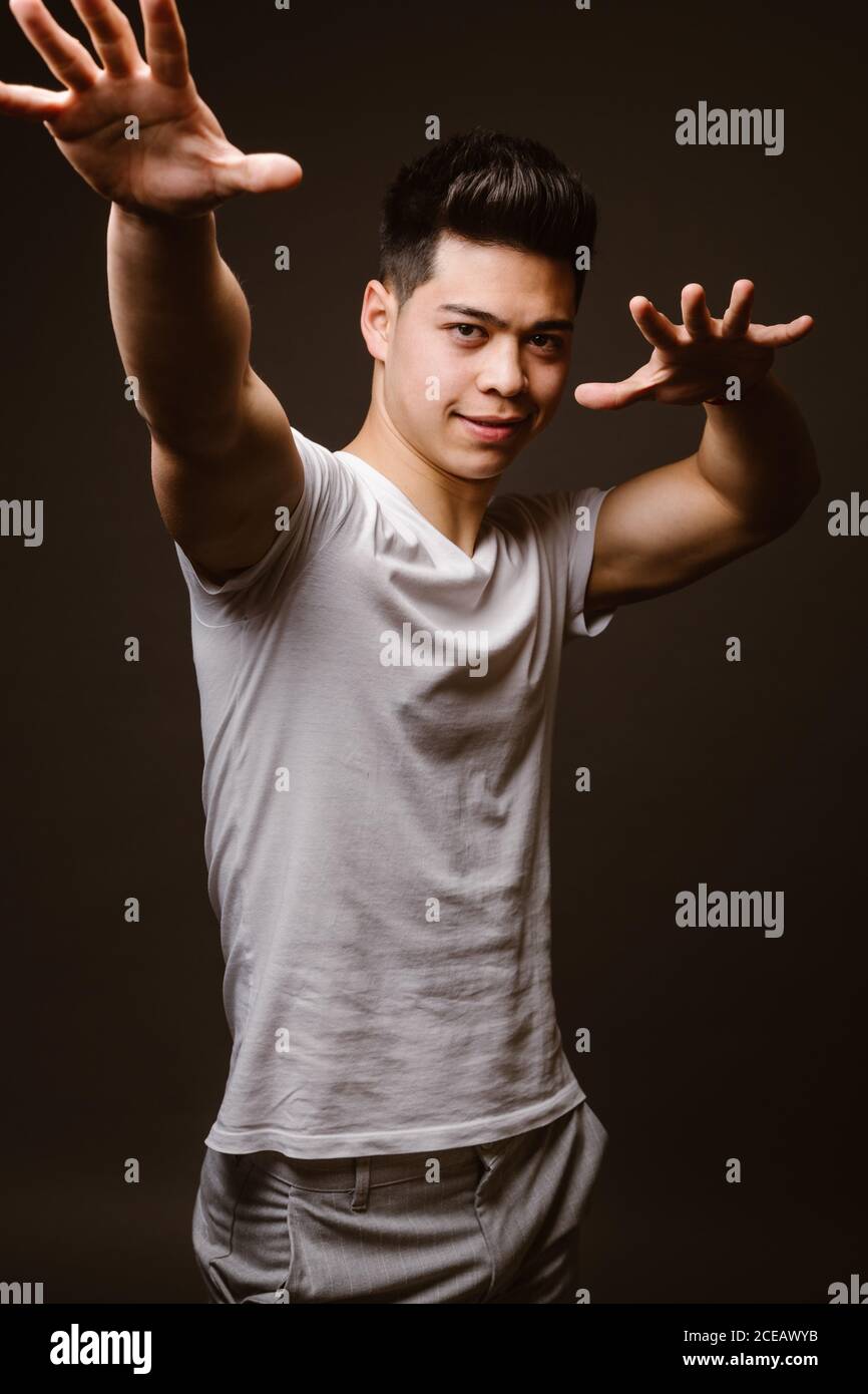 Man extending the hand at front hi-res stock photography and images - Alamy