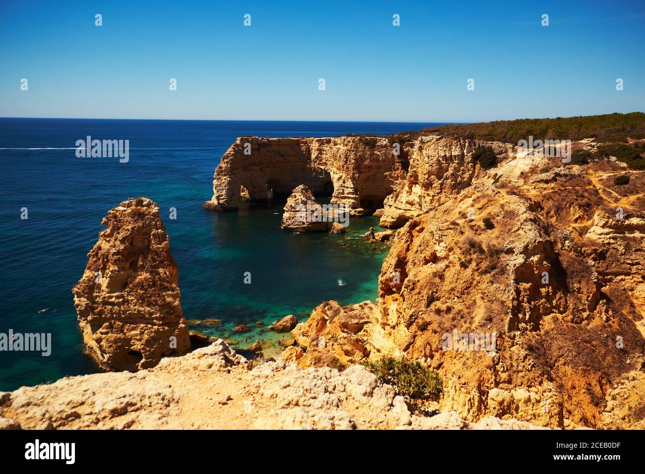 Tall rocks hi-res stock photography and images - Alamy