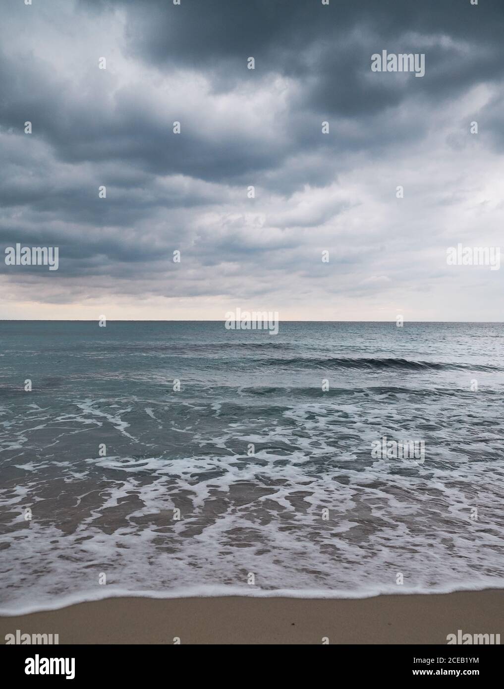 Dark and overcast hi-res stock photography and images - Alamy