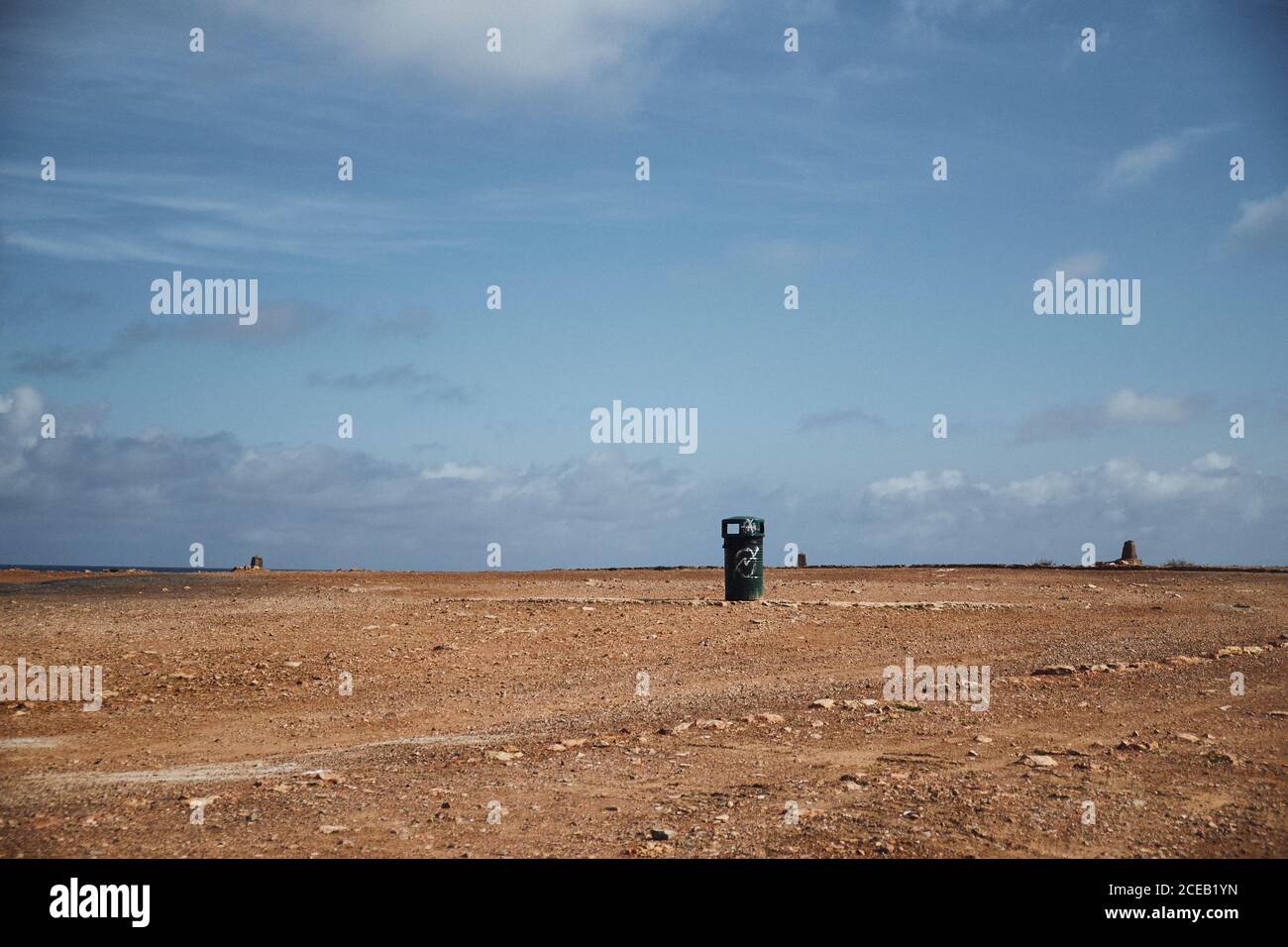 Vast endless sandy land hi-res stock photography and images - Alamy
