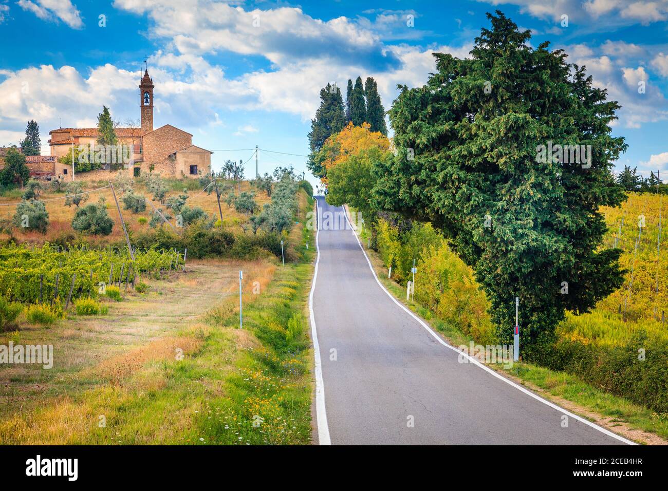 Countryside rural church hi-res stock photography and images - Alamy