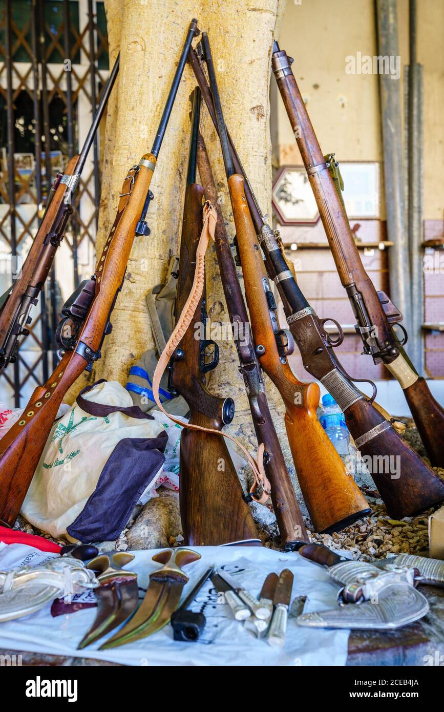 Old hunting rifles hi-res stock photography and images - Alamy
