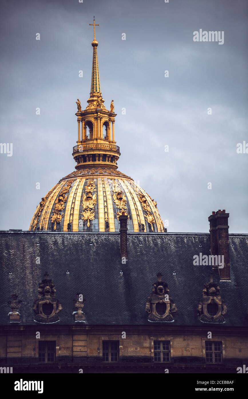 Golden cupola hi-res stock photography and images - Alamy