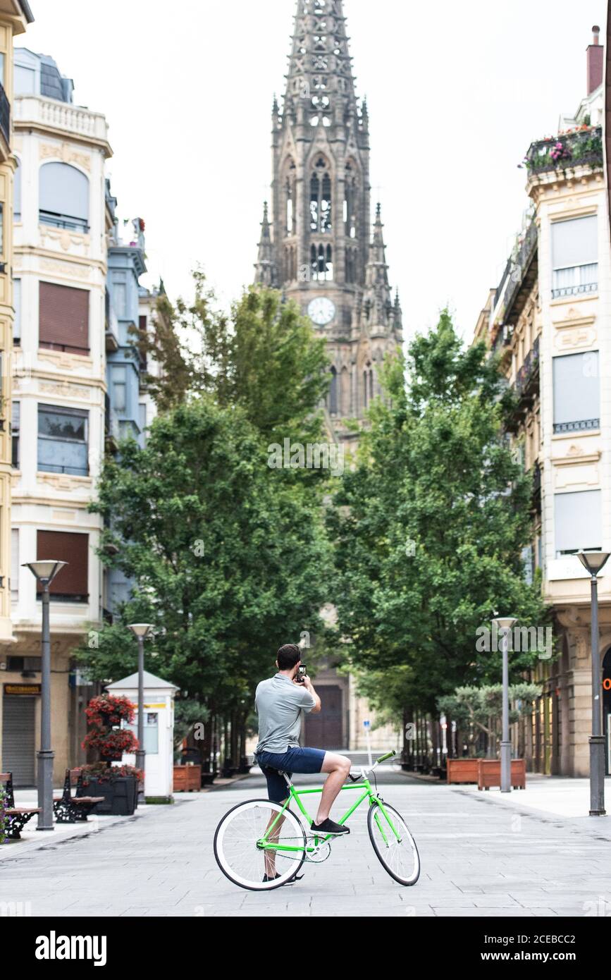 Back shots hi-res stock photography and images - Alamy
