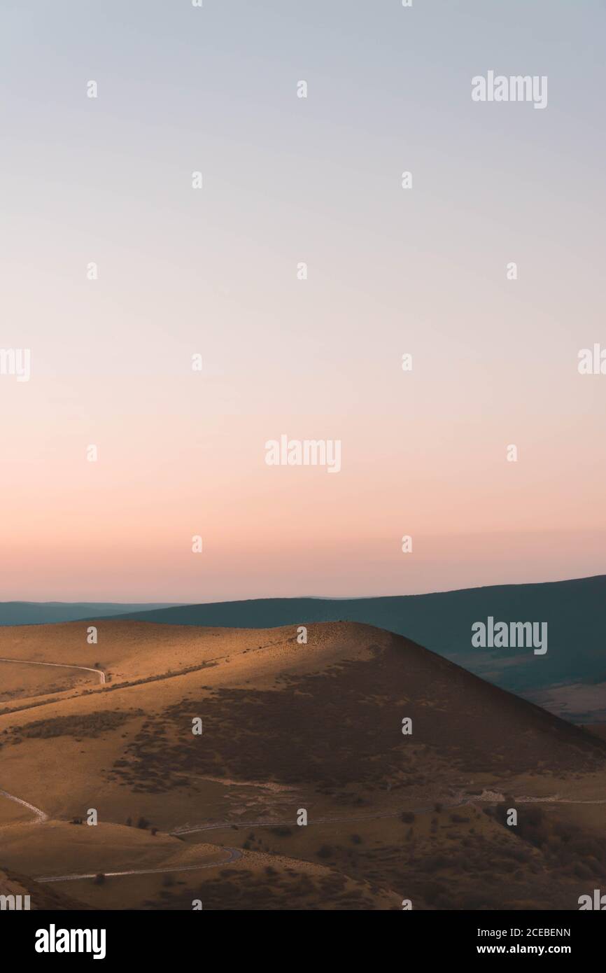 Clear sky with mountains hi-res stock photography and images - Alamy