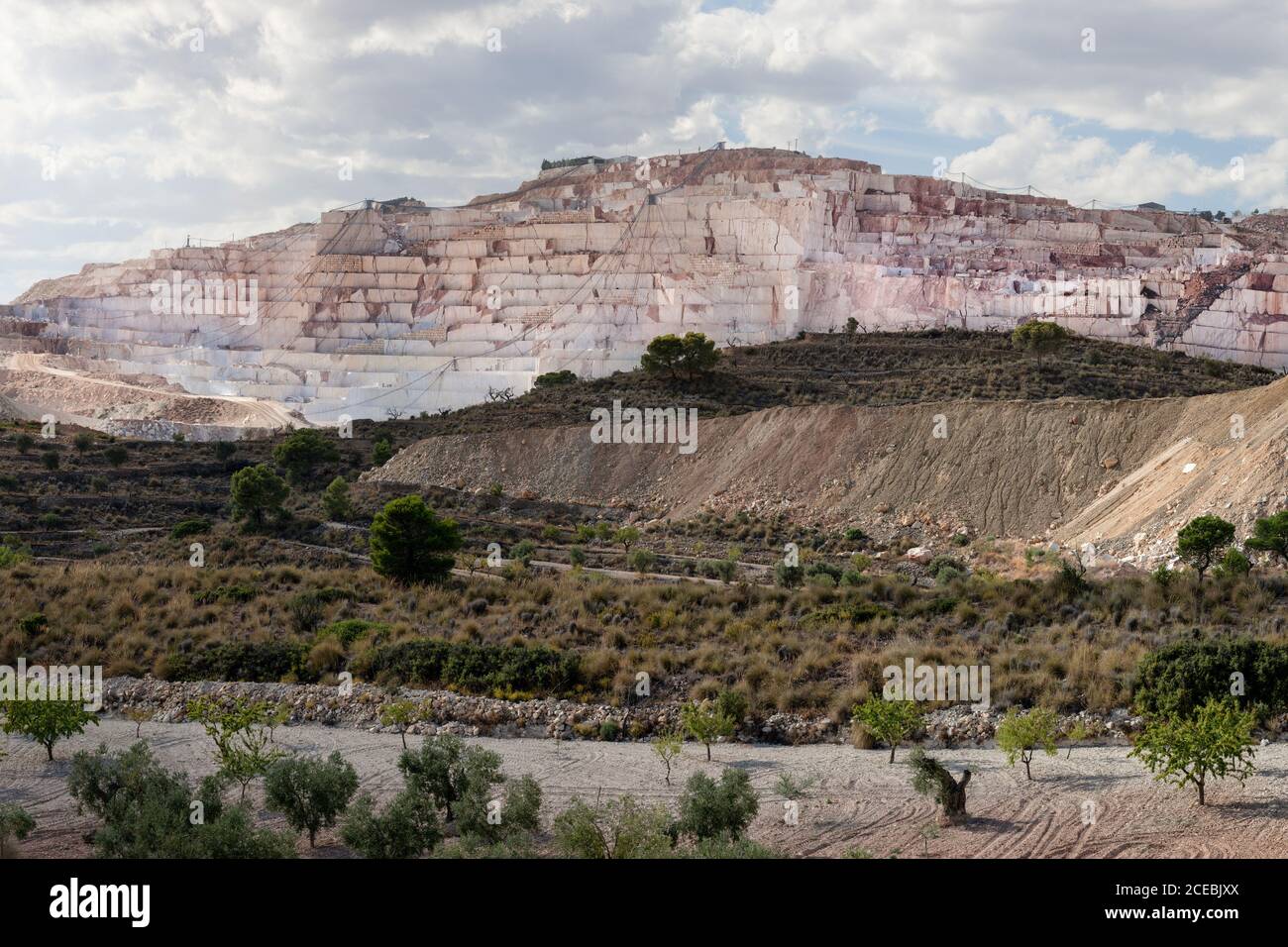 Quarry slope hi-res stock photography and images - Alamy