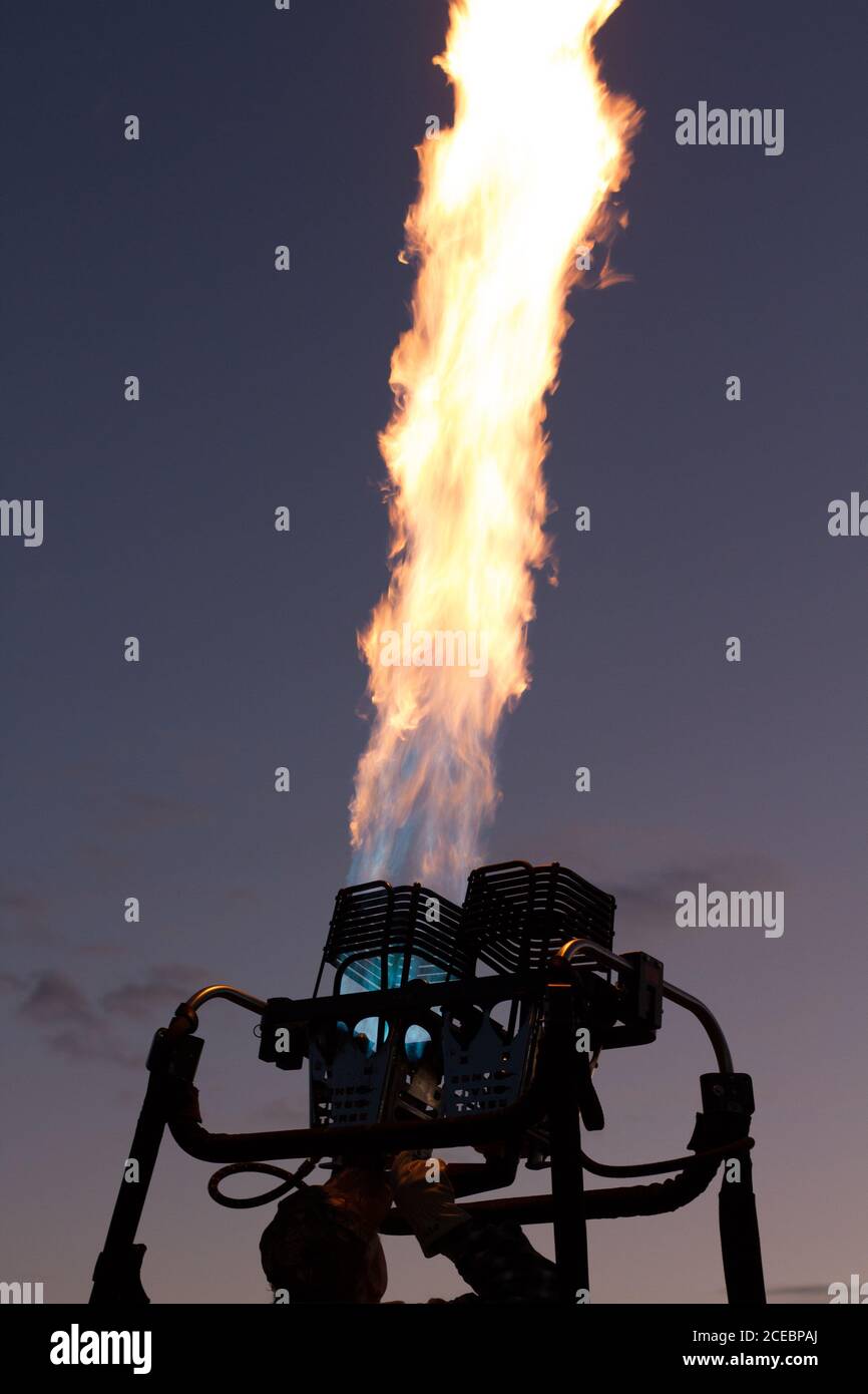 Hot air balloon flame thrower on full blast at the Prosser Hot Air ...