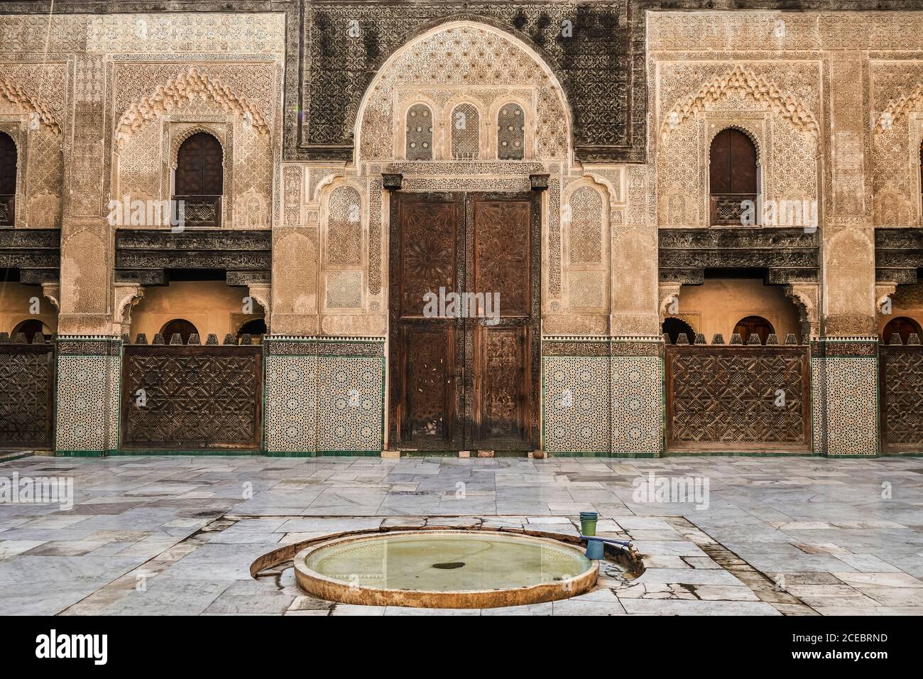 Stone container building hi-res stock photography and images - Alamy