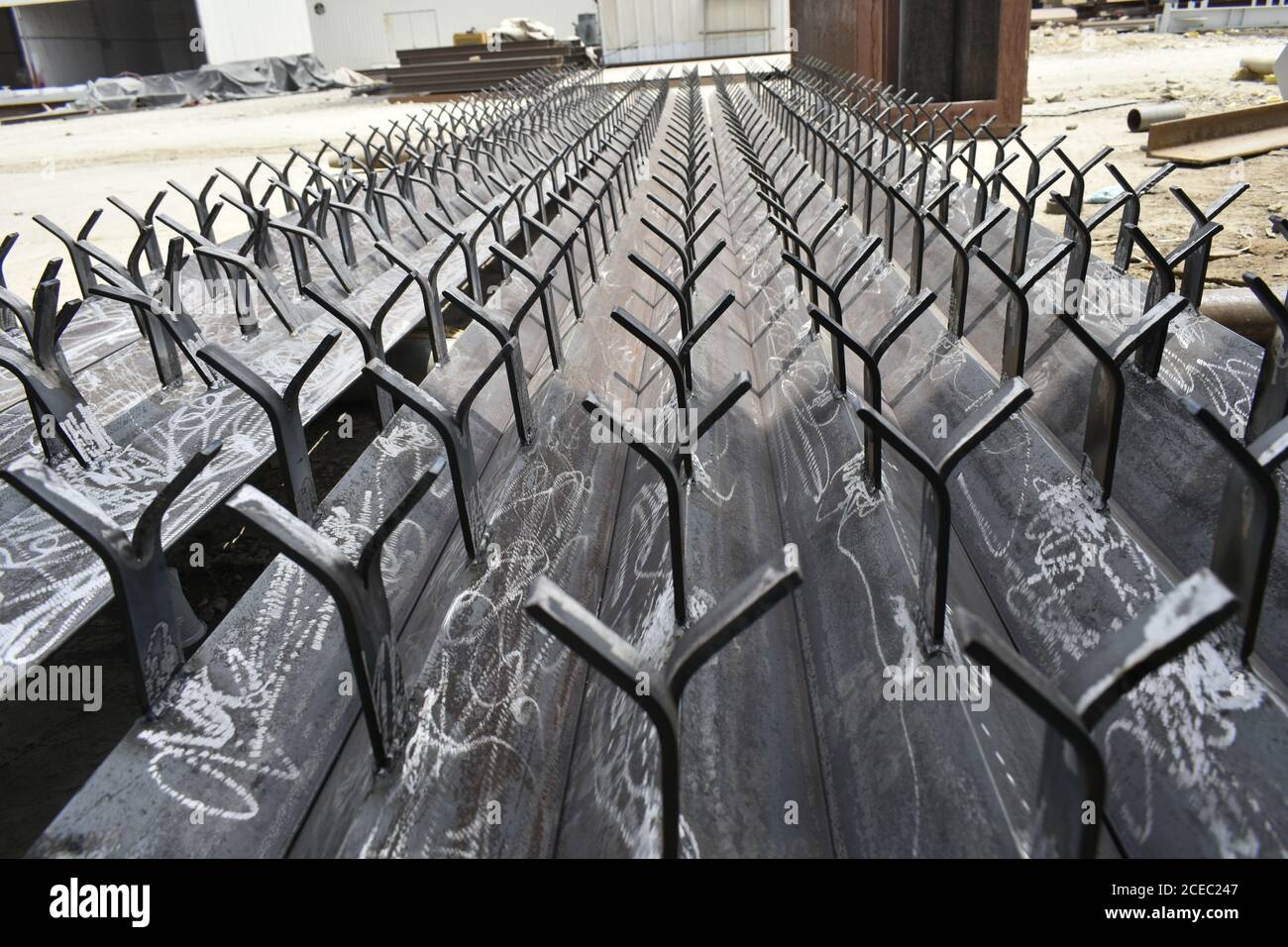 Steel angles with hundreds of support cleat Stock Photo - Alamy