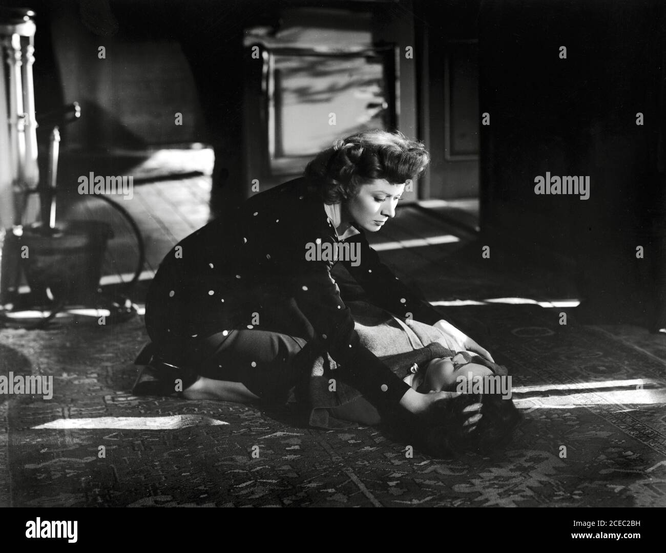 Greer Garson, "Mrs. Miniver" (1942) MGM File Reference # 34000-365THA ...