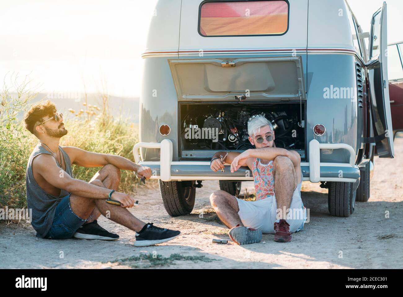 Broken tools hi-res stock photography and images - Alamy