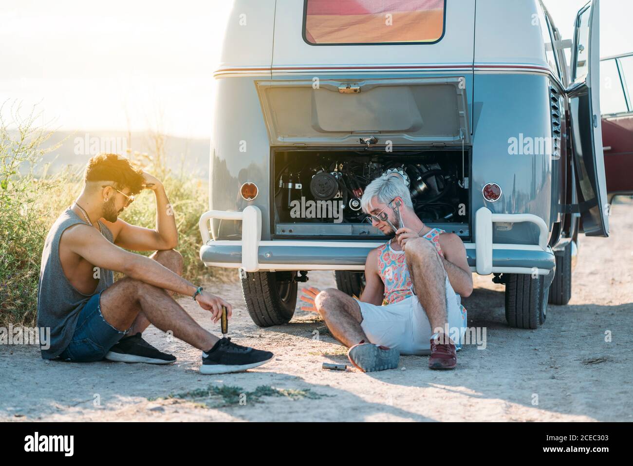 Broken tools hi-res stock photography and images - Alamy