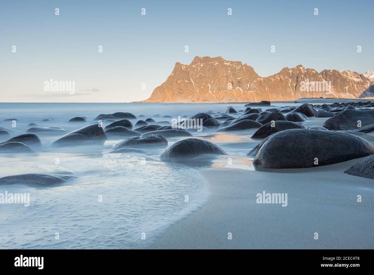 Smooth rocks in flow hi-res stock photography and images - Alamy