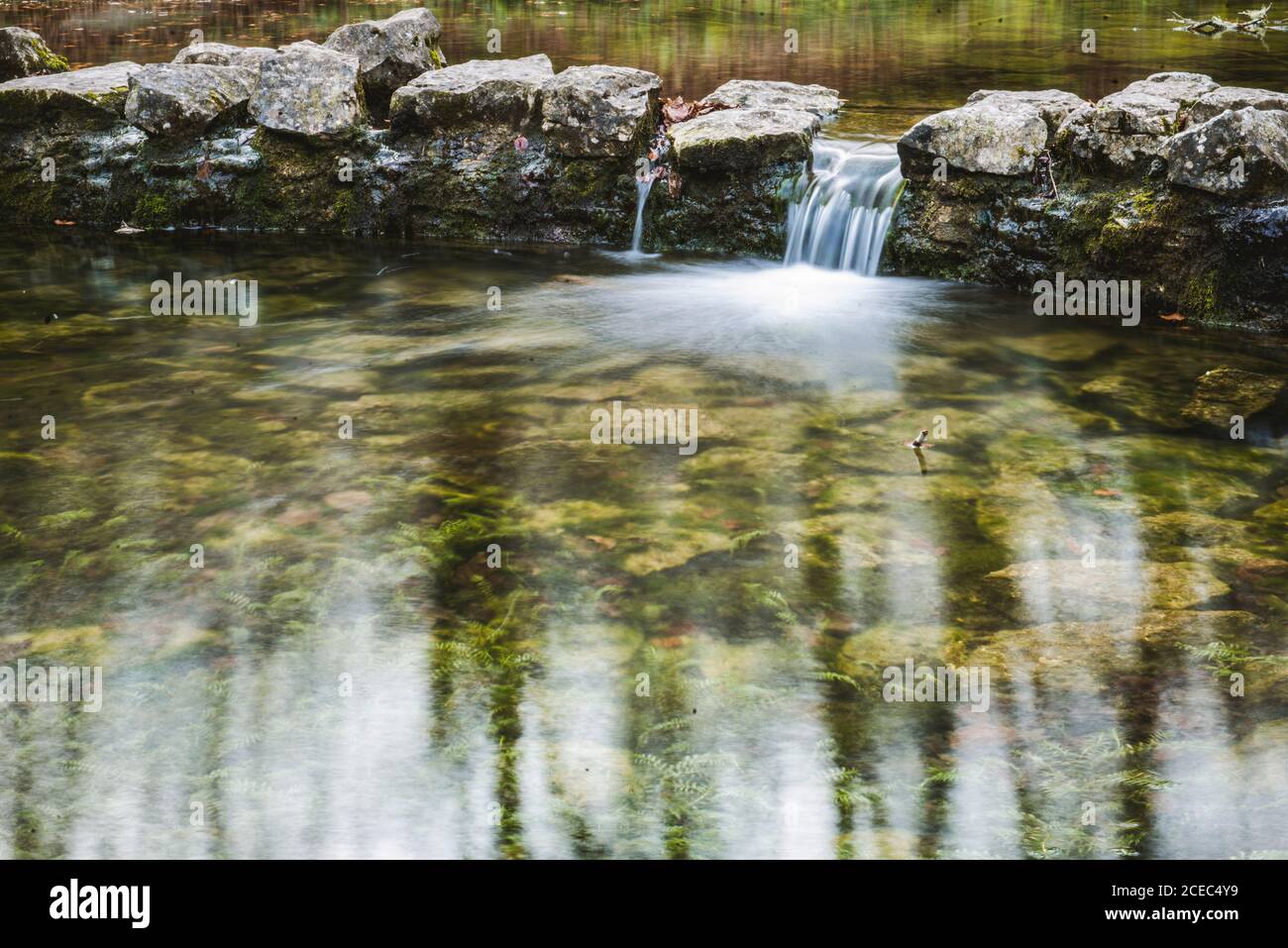 Row of rocks hi-res stock photography and images - Alamy