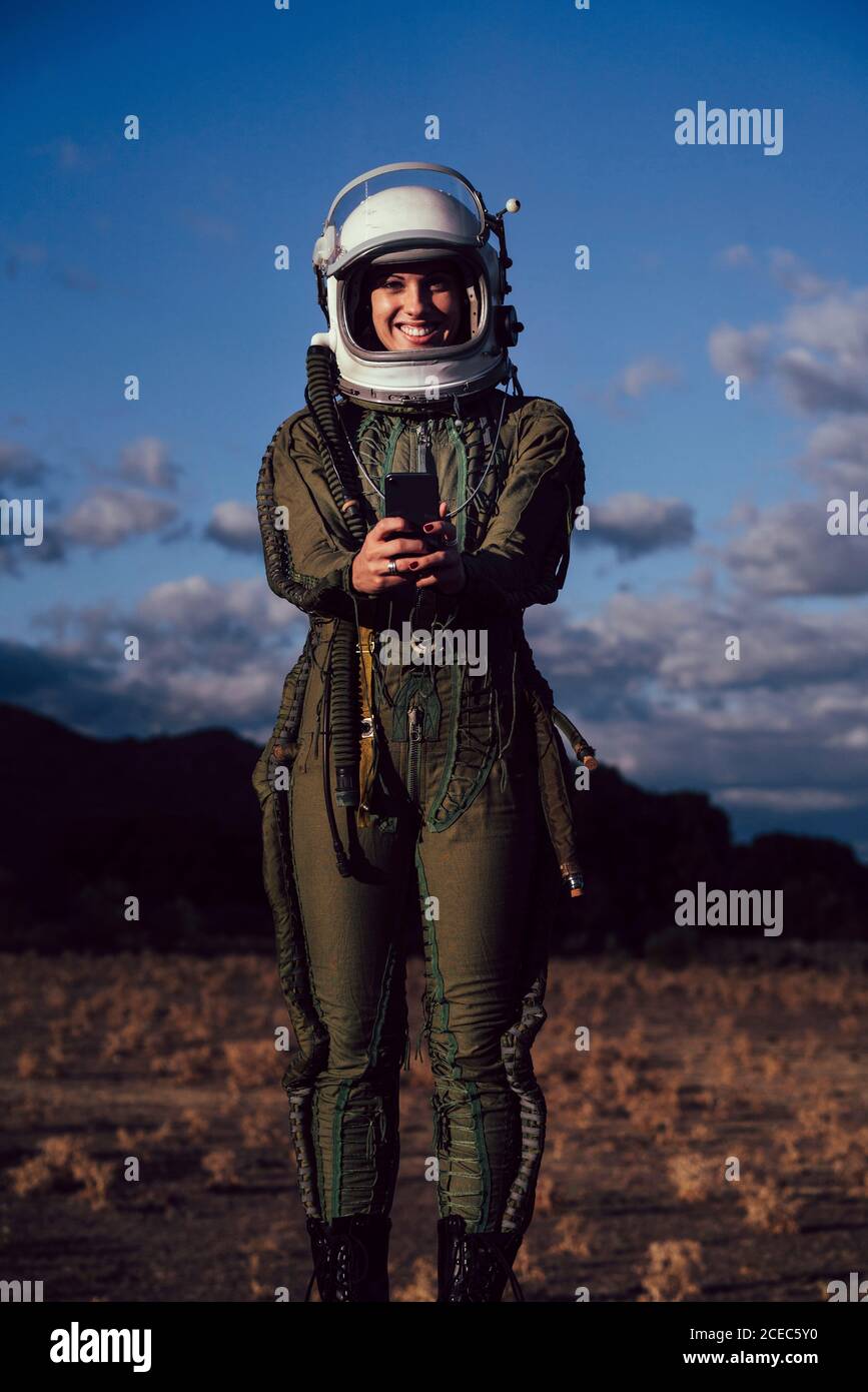 Female astronaut hi-res stock photography and images - Alamy