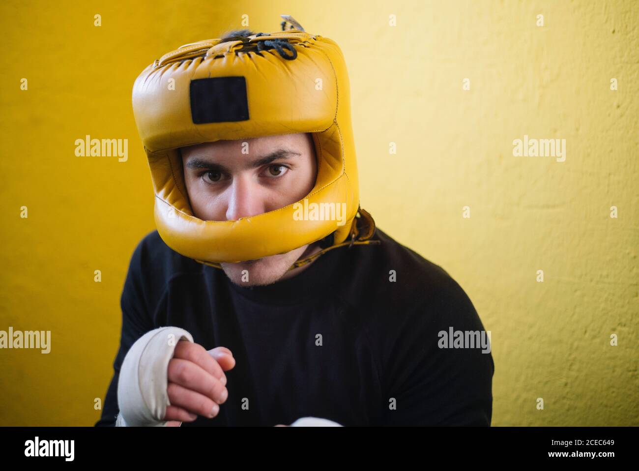 Bandaged body hi-res stock photography and images - Alamy