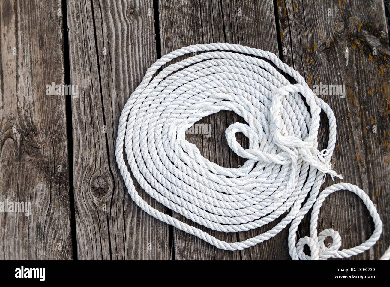 White rope from anchor hi-res stock photography and images - Alamy