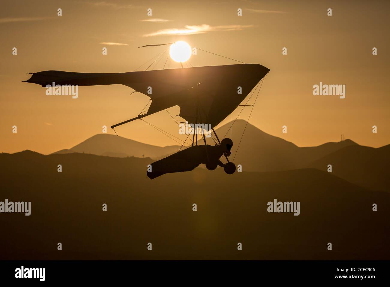 Hand Glider High Resolution Stock Photography and Images - Alamy