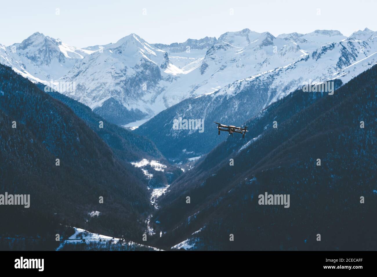 Flying nature park landscape snowy hi-res stock photography and images ...