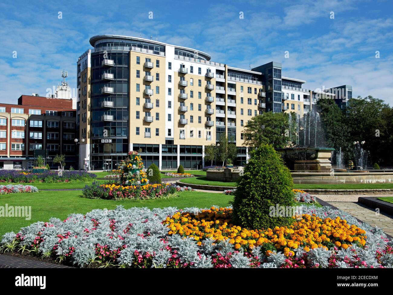 Queen's Gardens and BBC building, Hull, East Yorkshire, England UK ...