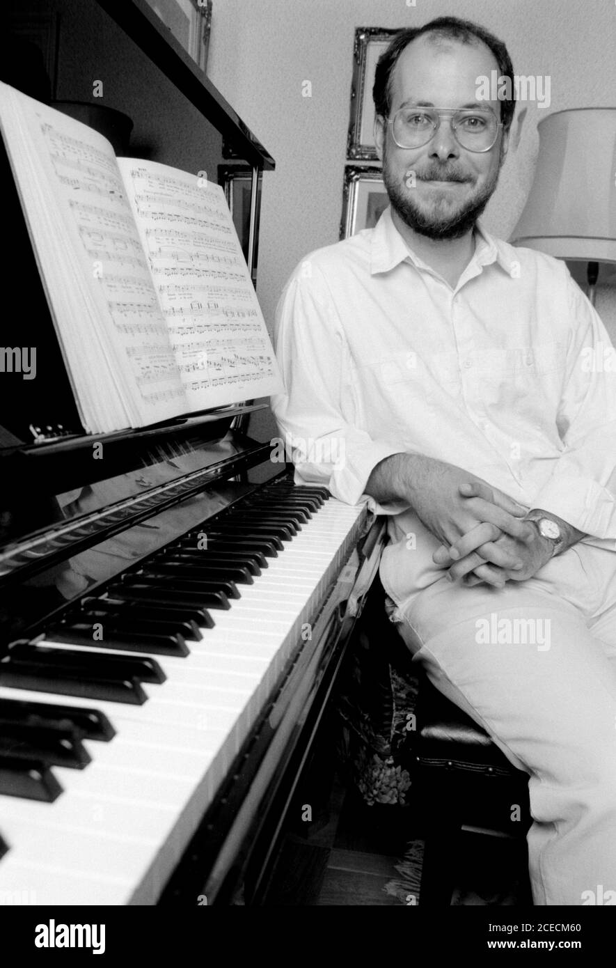 Lmusician hi-res stock photography and images - Alamy