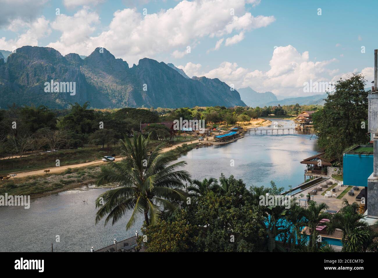 Town town and river hi-res stock photography and images - Alamy