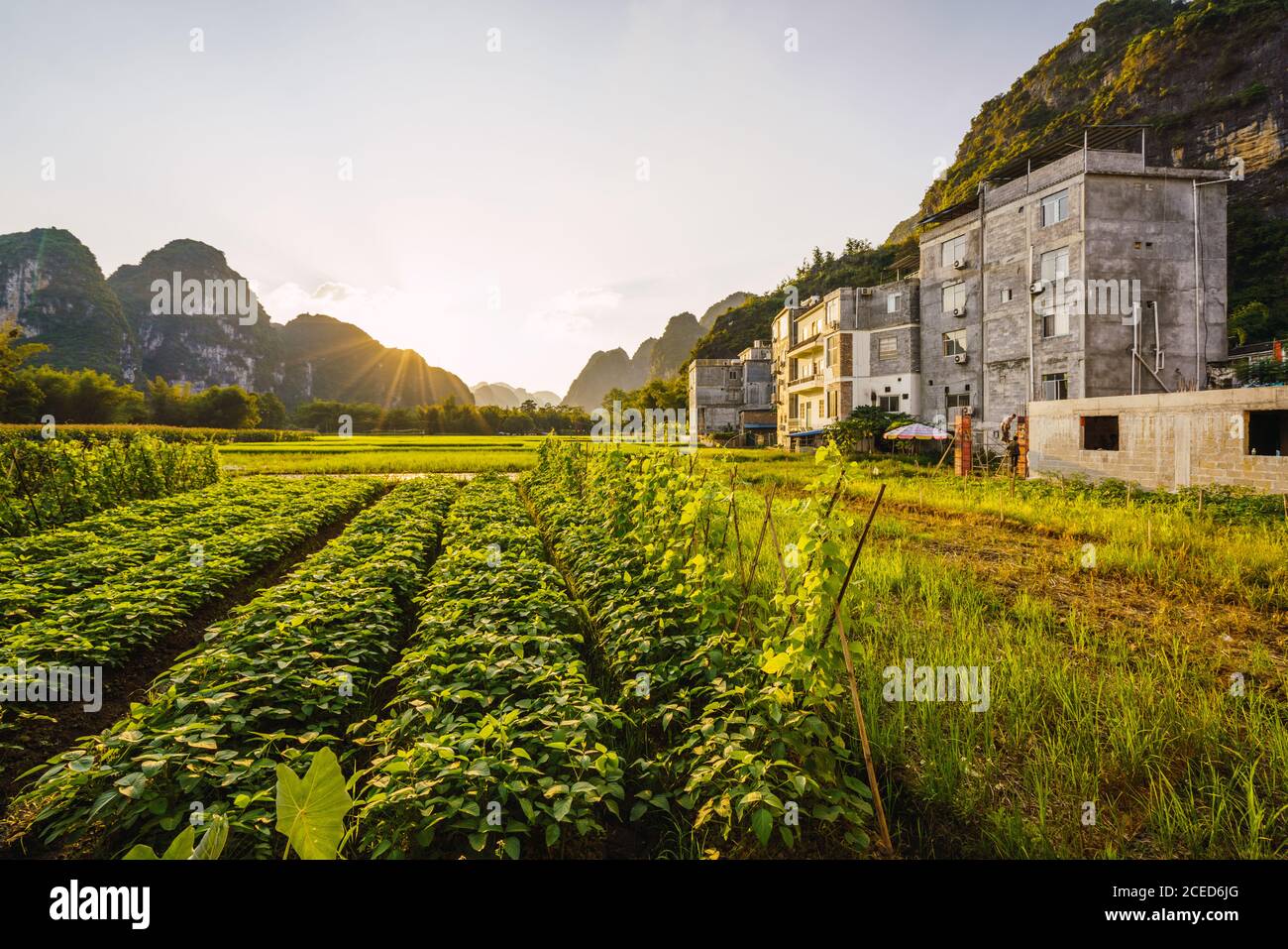 Daylight and small mountains hi-res stock photography and images - Alamy
