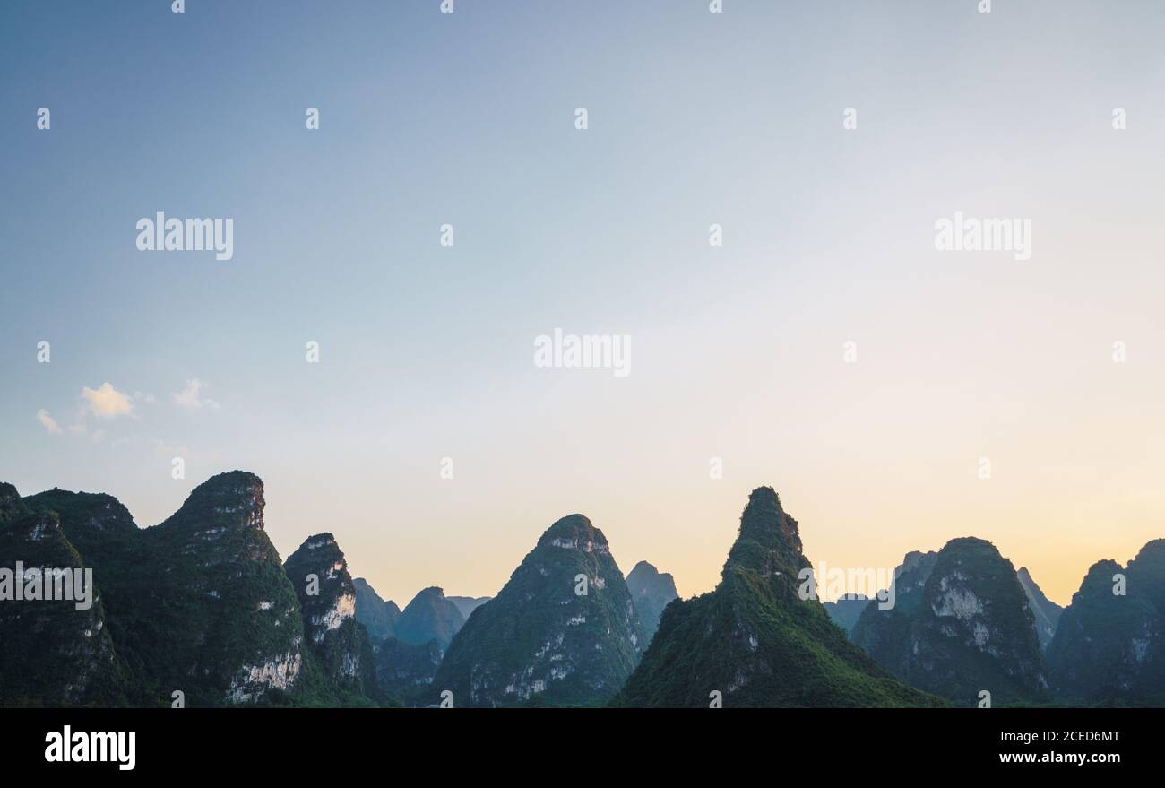 Jagged edges hi-res stock photography and images - Alamy